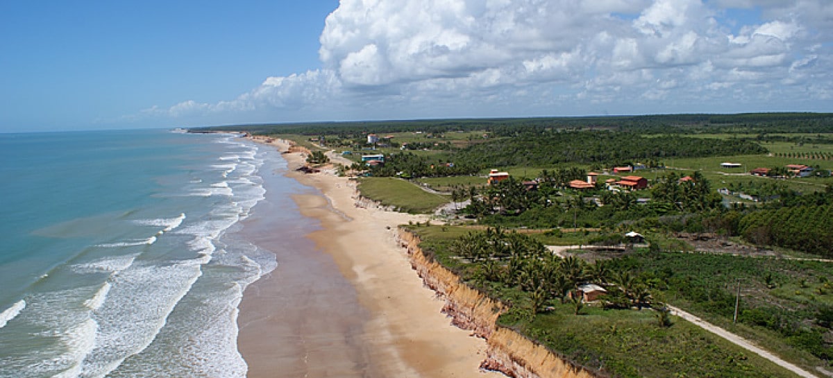 Mucuri e Costa Dourada: Um Paraíso Natural na Costa das Baleias